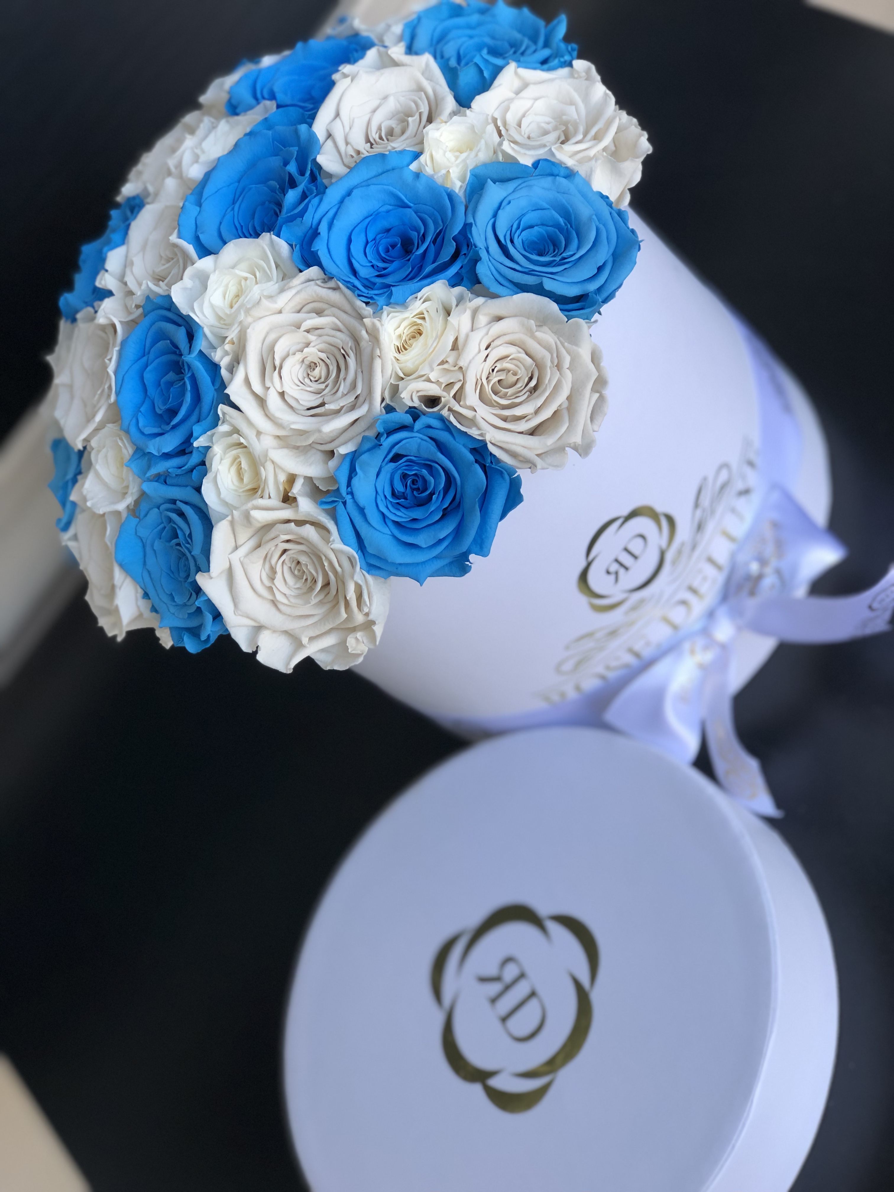 RD MEDIUM ROUND DOME SHAPE BOX – Rose Deluxe